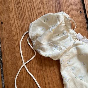 Princess Polly | Tops | Lovely Princess Polly Hook And Eye Crop Top ...